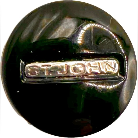 St. John | Other | Authentic 6 St John Buttons For The Beautiful Attire ...